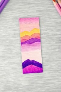 Creative and Easy 24 Color Pencil Bookmarks Ideas to Try